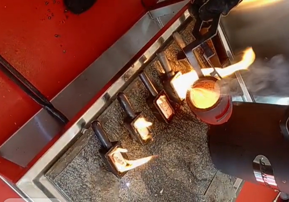 Gold ore smelting process. The extraction of gold from ores